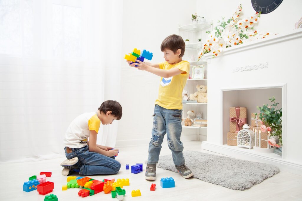 9 Creative Indoor activities to do at home with kids when they are bored